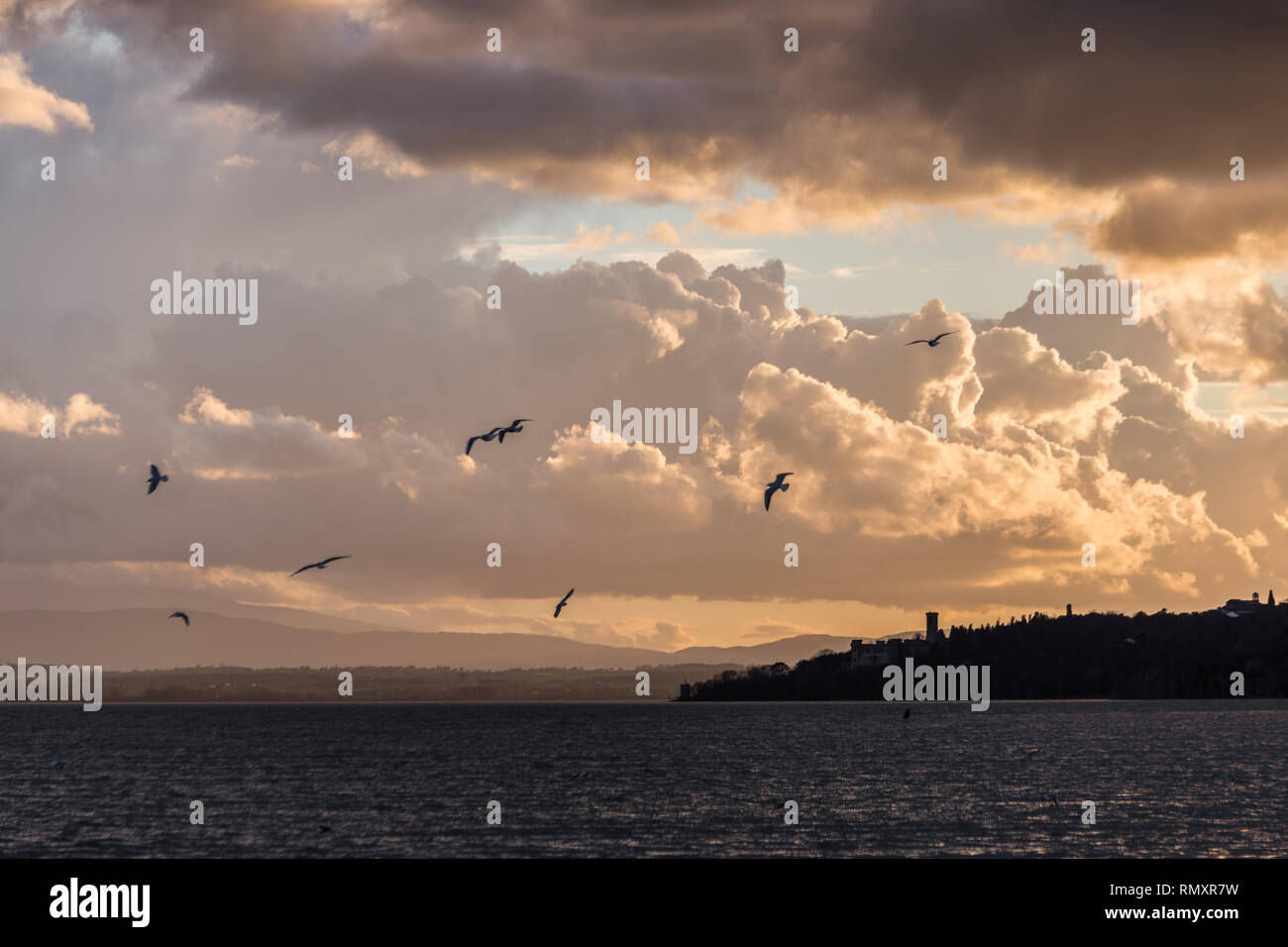 Warm sunset colors hi-res stock photography and images - Alamy