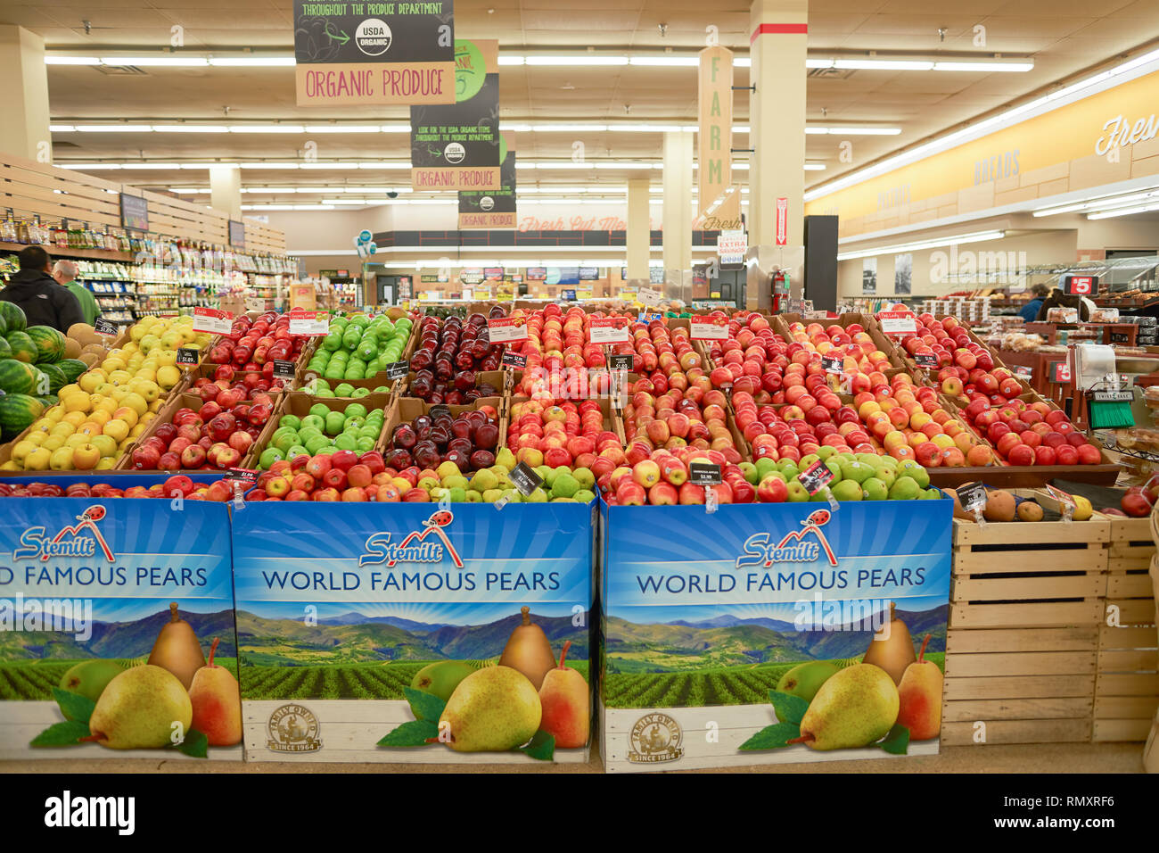 CHICAGO, IL - CIRCA MARCH, 2016: inside Jewel-Osco store. Jewel-Osco is ...