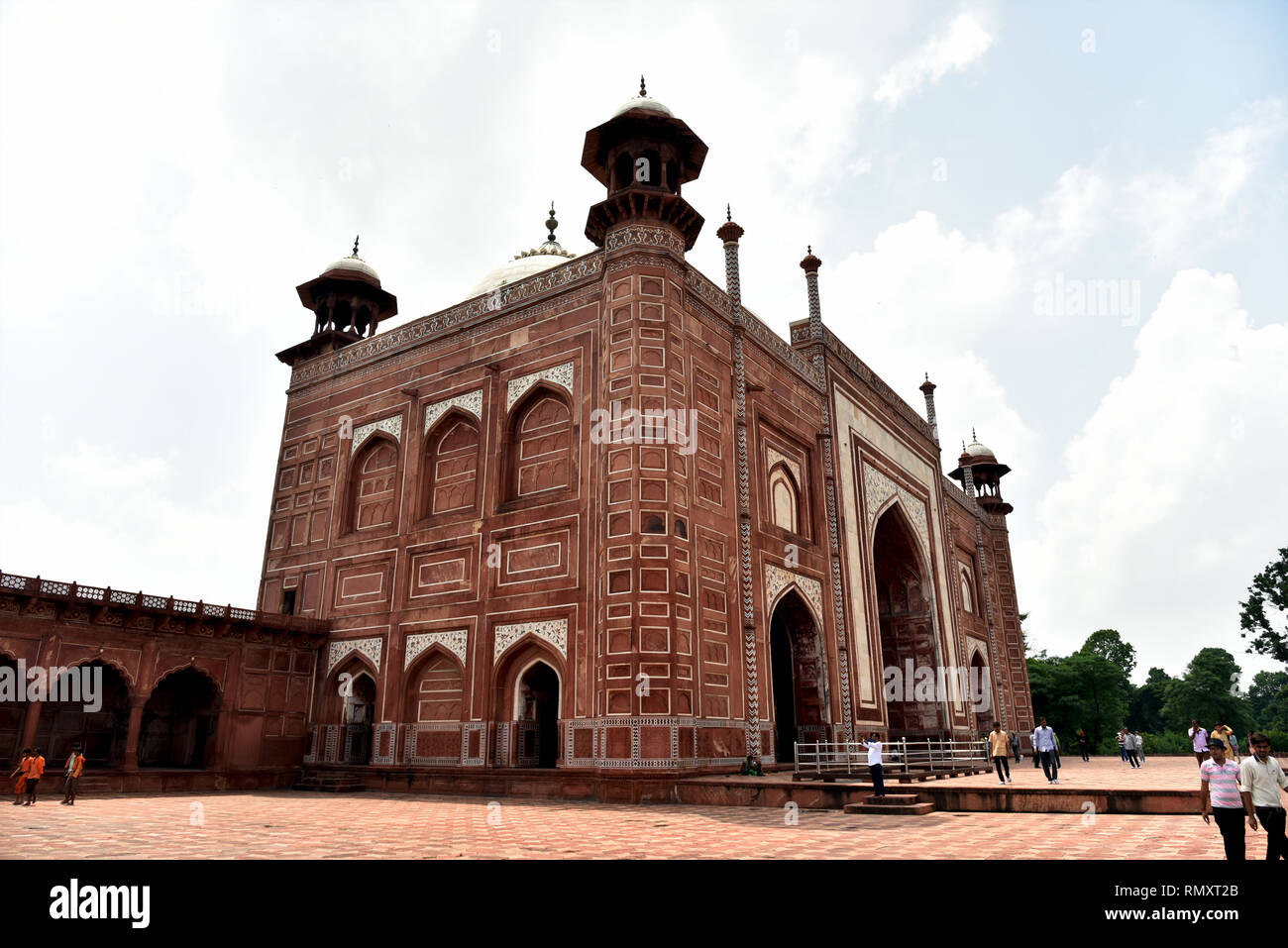 Gate of Taj Mahal Stock Photo - Alamy