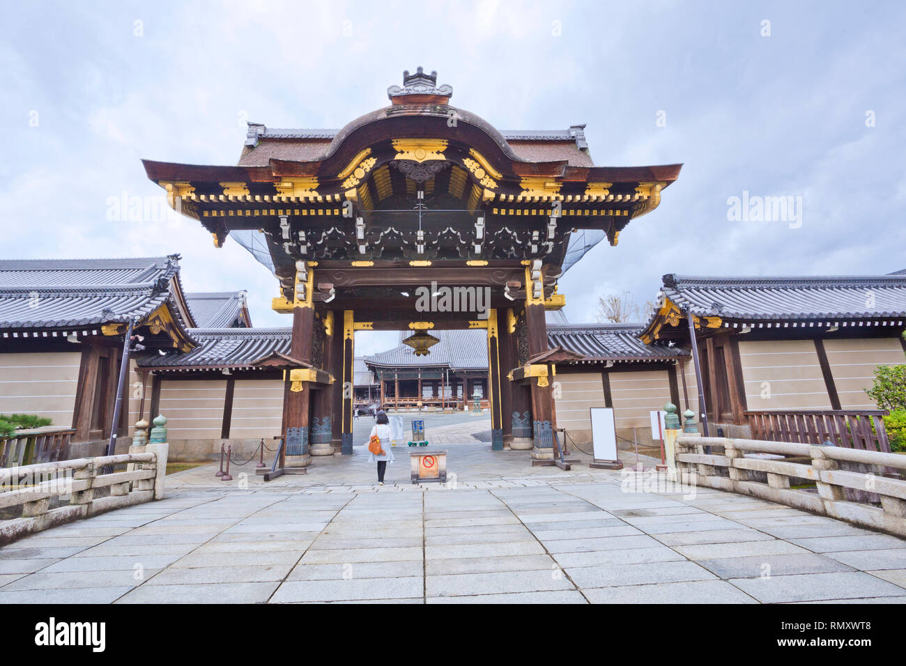 Nishi Honganji Temple in Kyoto Stock Photo - Alamy