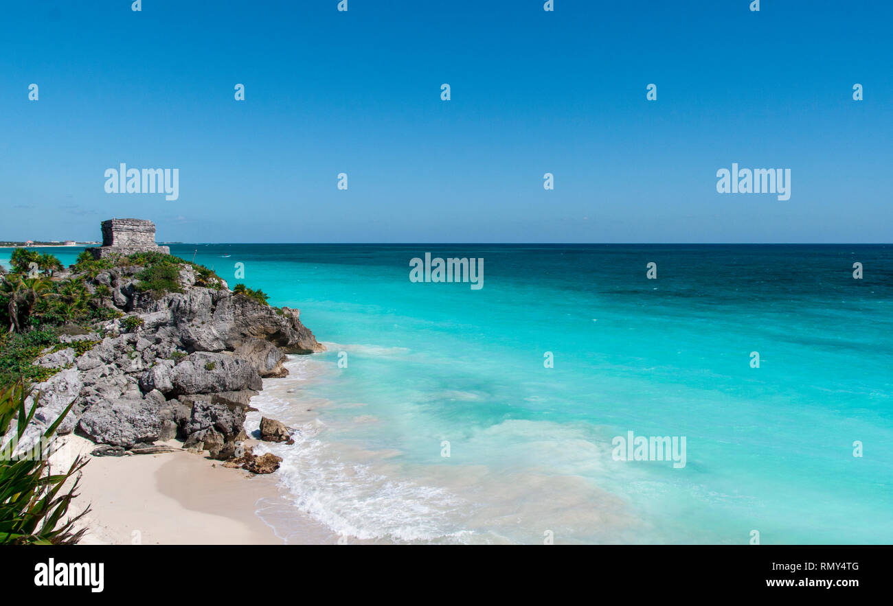 Mayan ruins in Tulum beach, Mexico Stock Photo - Alamy