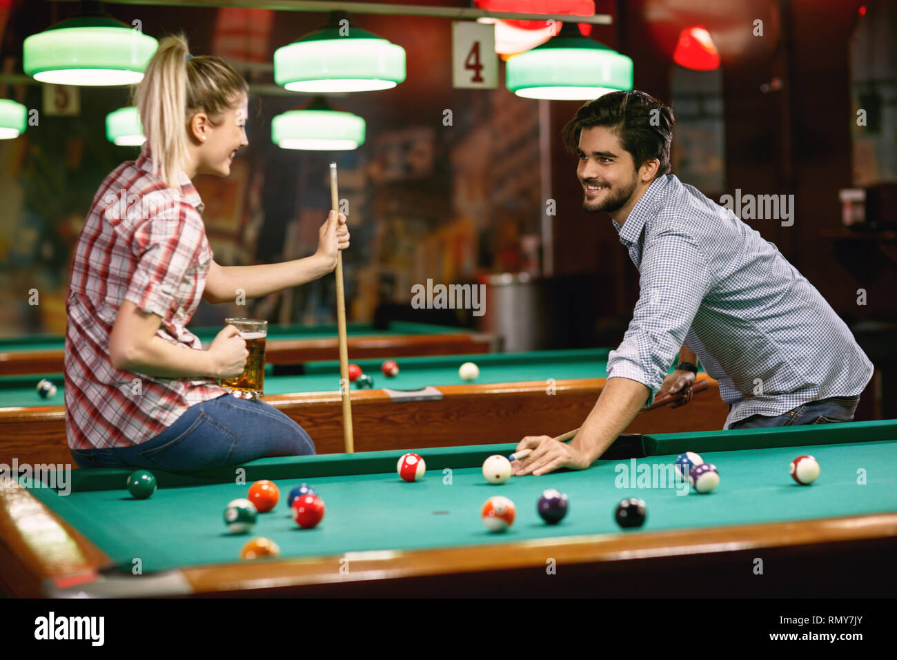 Young couple pool party hi-res stock photography and images - Alamy