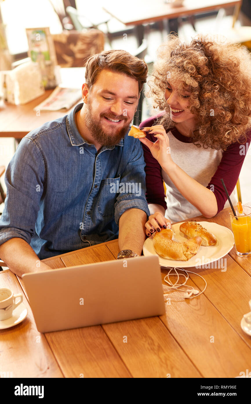 Man eating restaurant attractive hi-res stock photography and images ...