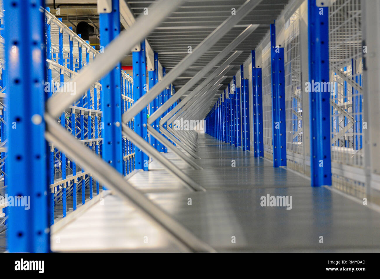 Empty Warehouse Shelves High Resolution Stock Photography and Images ...