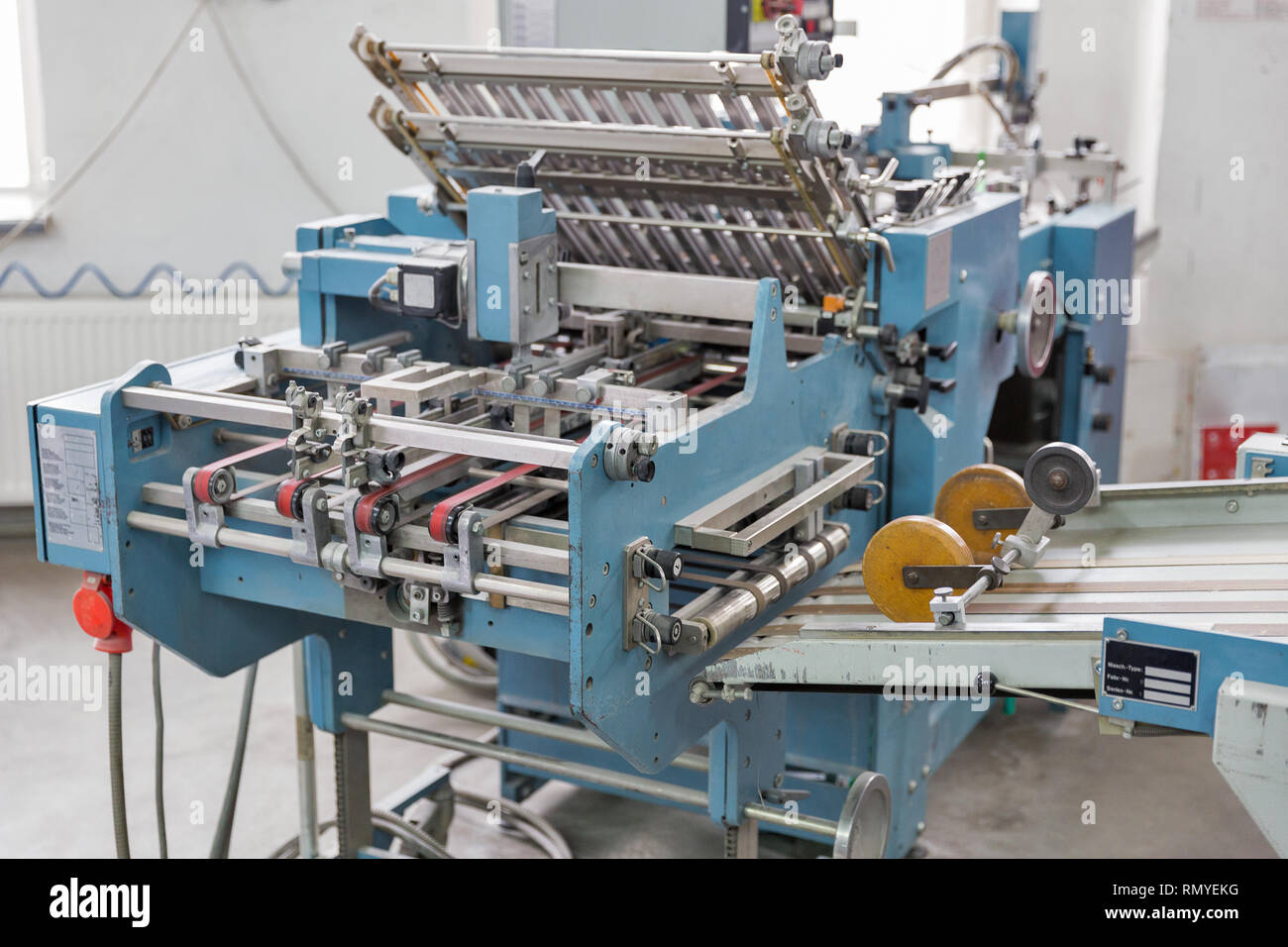 Print shop offset machine automatic hi-res stock photography and images ...