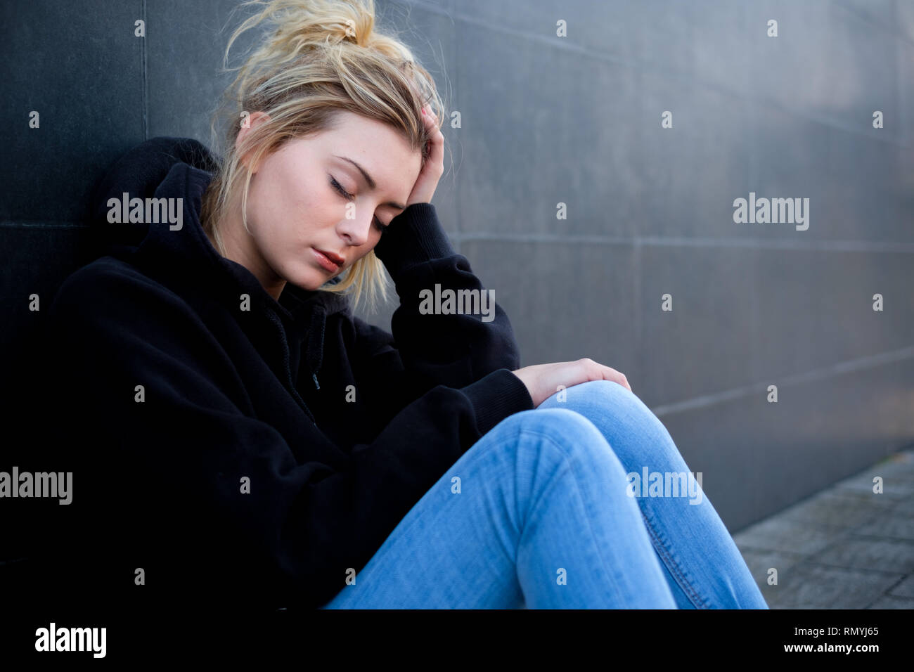 Sad student school hi-res stock photography and images - Alamy