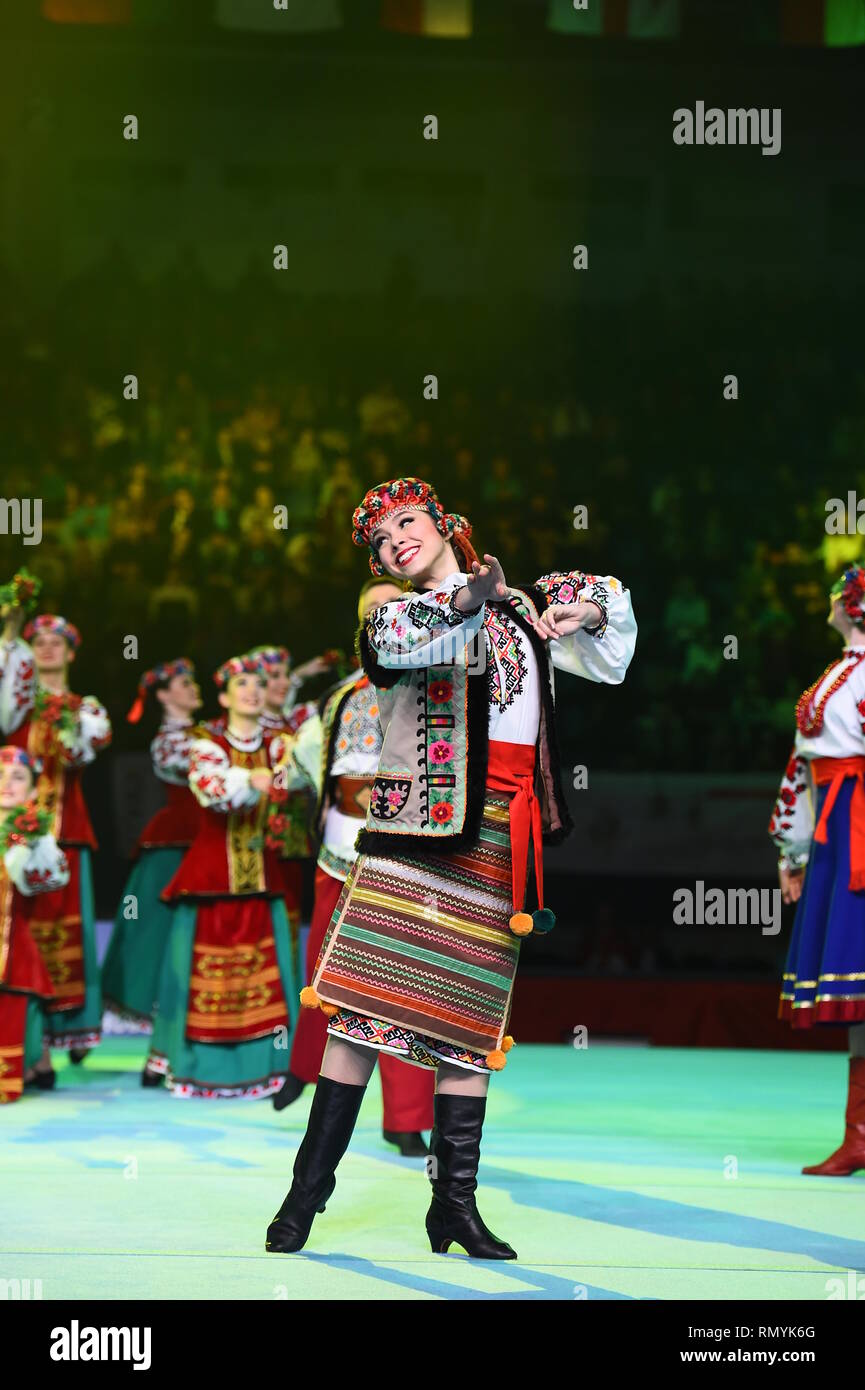 Ukrainian folk dance ensemble hi-res stock photography and images - Alamy