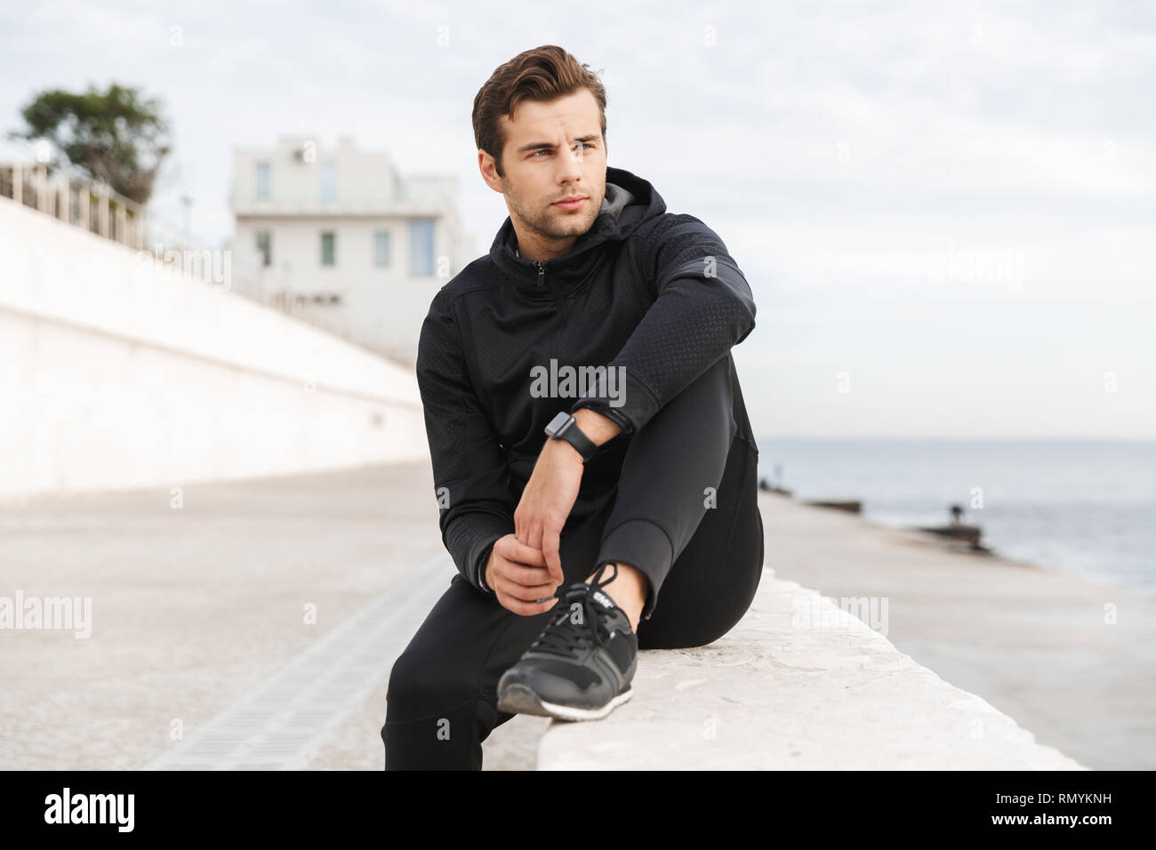 Handsome sporty man hi-res stock photography and images - Alamy