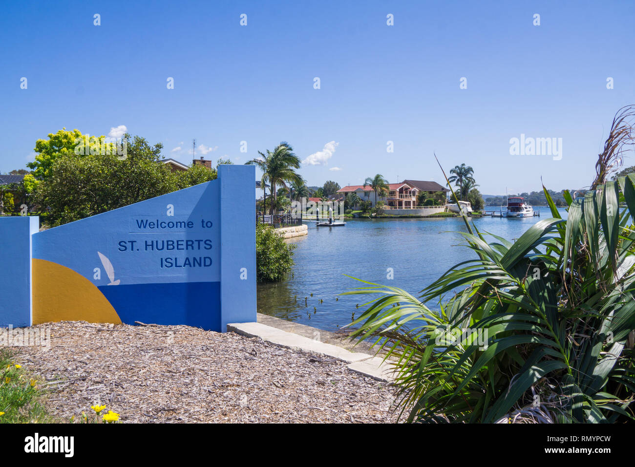 Rising sea level house hi-res stock photography and images - Alamy