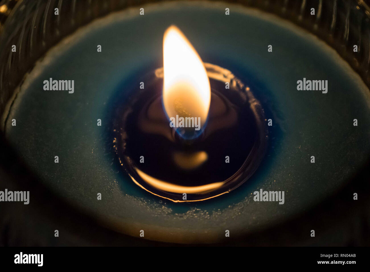 Candle lighted hi-res stock photography and images - Alamy
