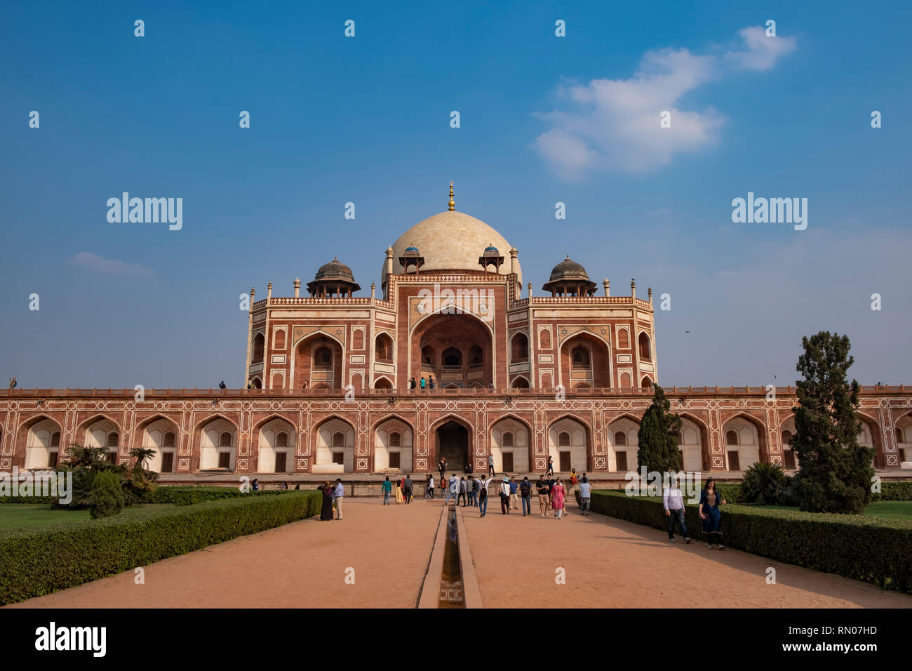 Dome interior humayuns tomb hi-res stock photography and images - Alamy