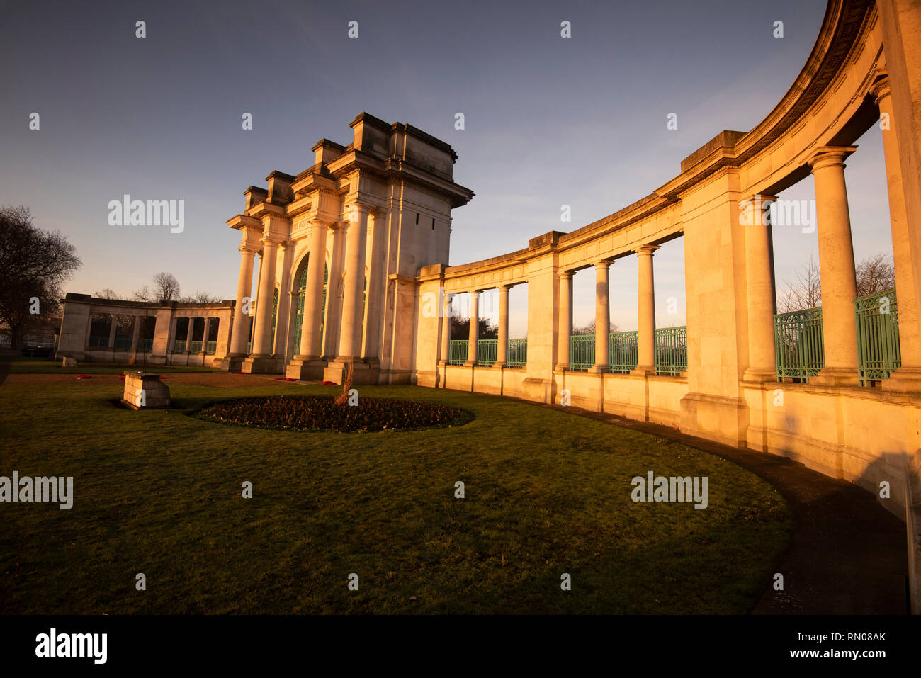 Sunrise at the War Memorial on Victoria Embankment in Nottingham ...