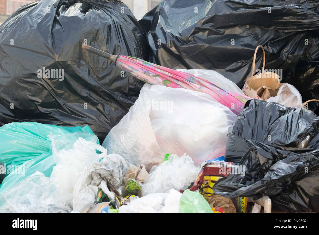 Stinky garbage hi-res stock photography and images - Alamy