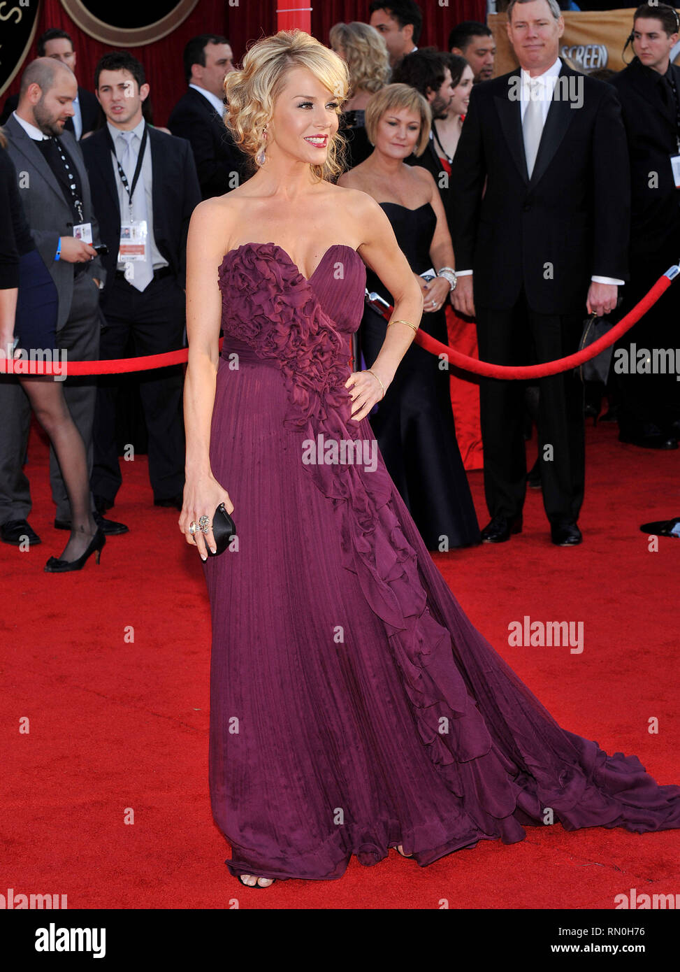 Elizabeth banks _160 red carpet event hi-res stock photography and ...