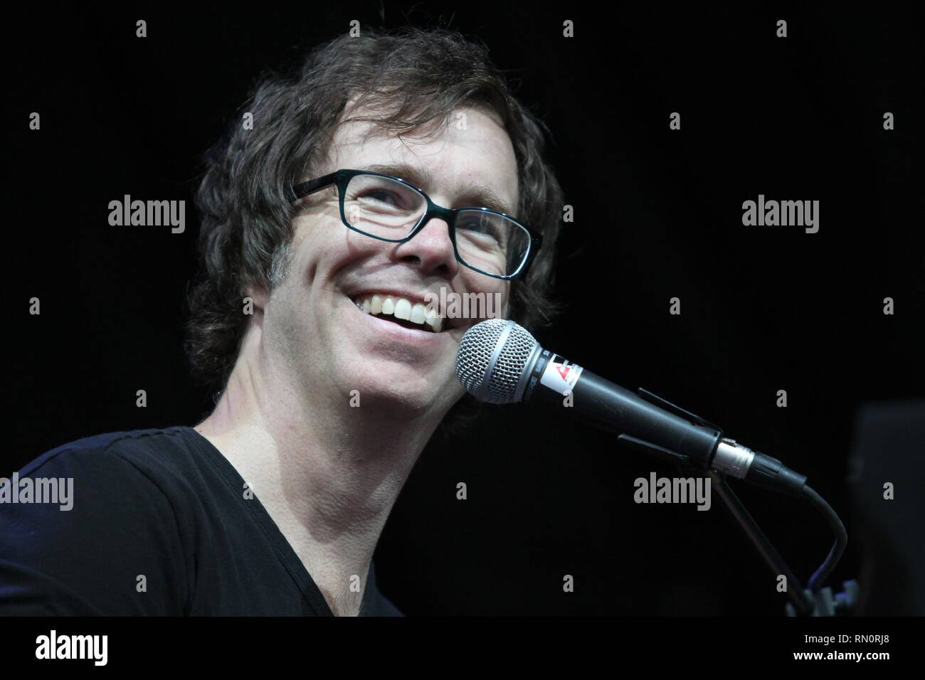 Singer ben folds hi-res stock photography and images - Alamy