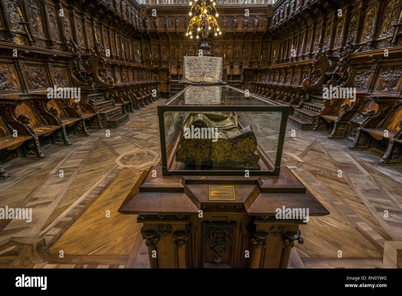 Carved wooden gothic choir stalls hi-res stock photography and images ...