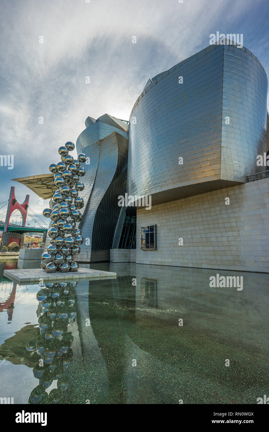 Titanium clad building hi-res stock photography and images - Alamy