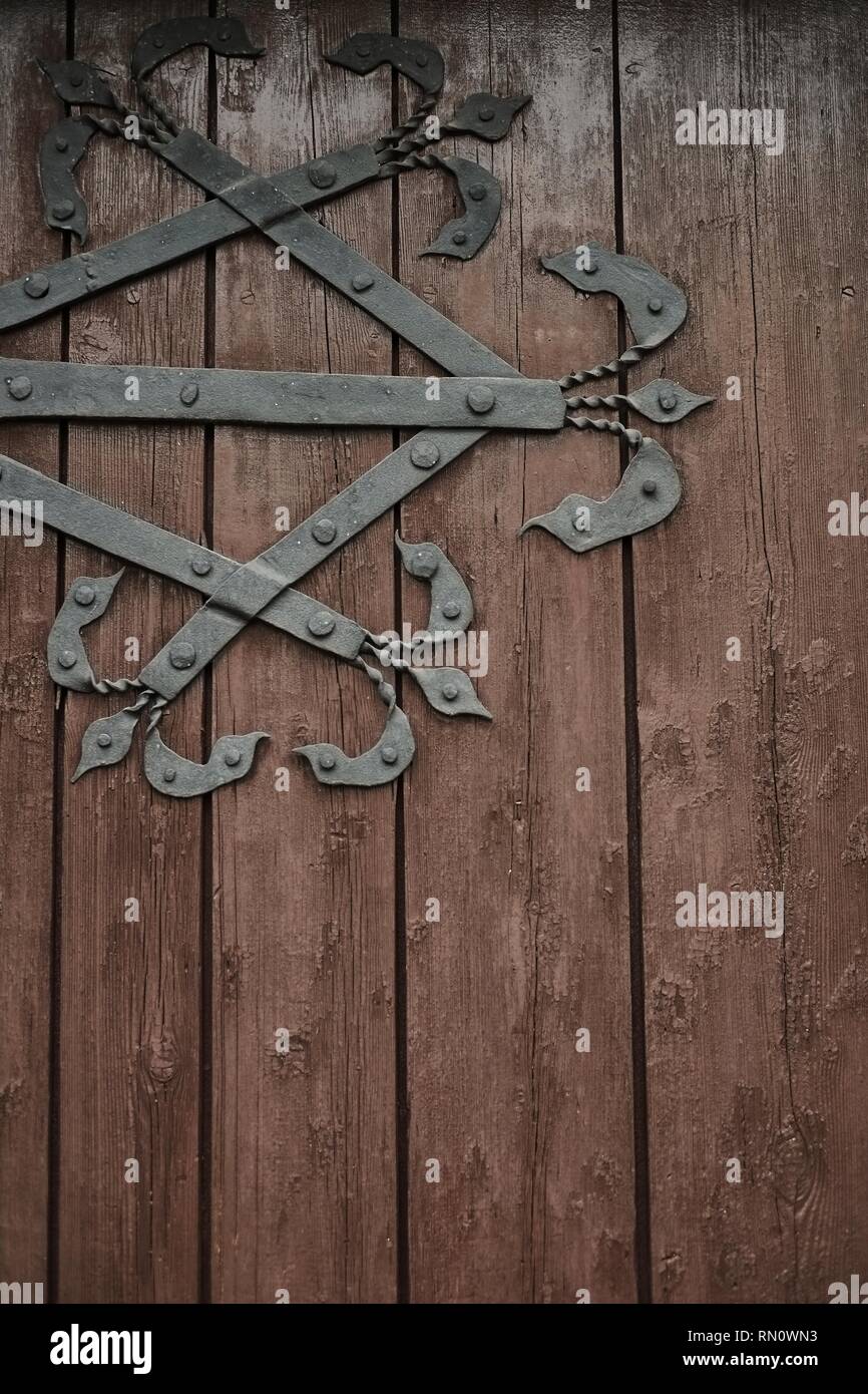 Ornate hinge church door hi-res stock photography and images - Alamy