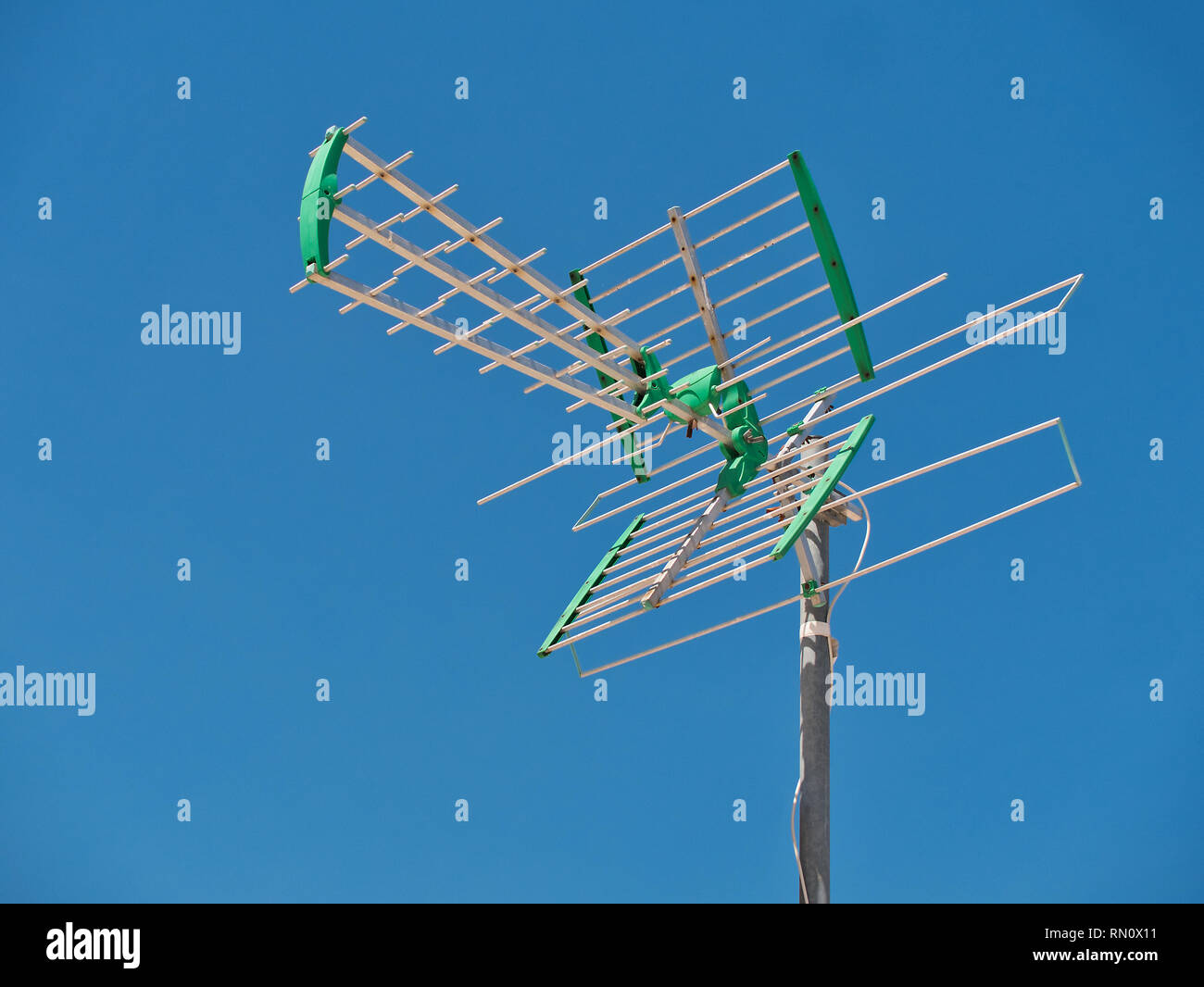 Antenna television hi-res stock photography and images - Alamy