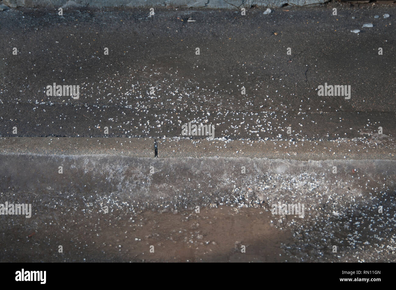 Asphalt topping hi-res stock photography and images - Alamy