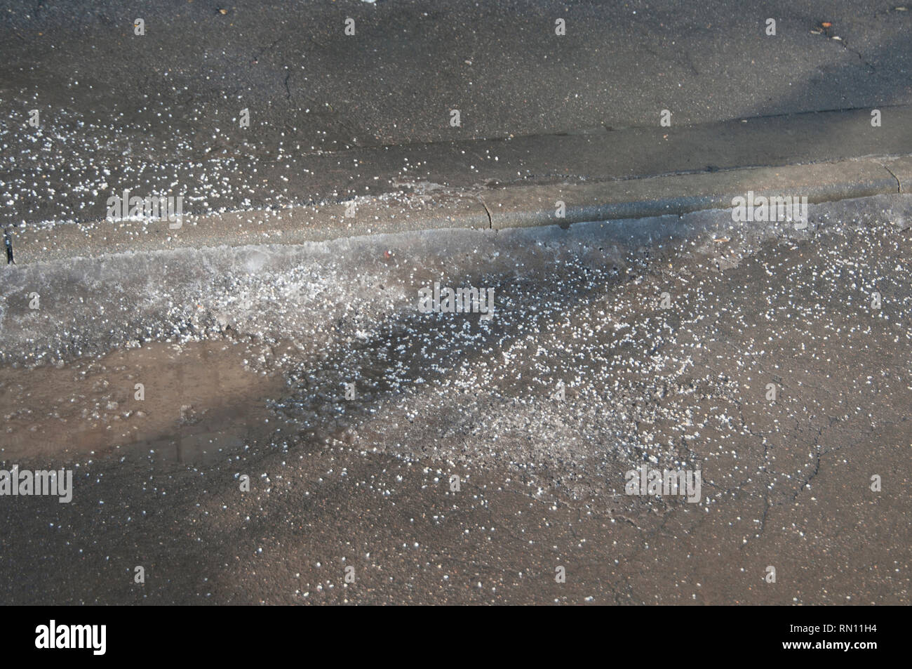 Asphalt topping hi-res stock photography and images - Alamy