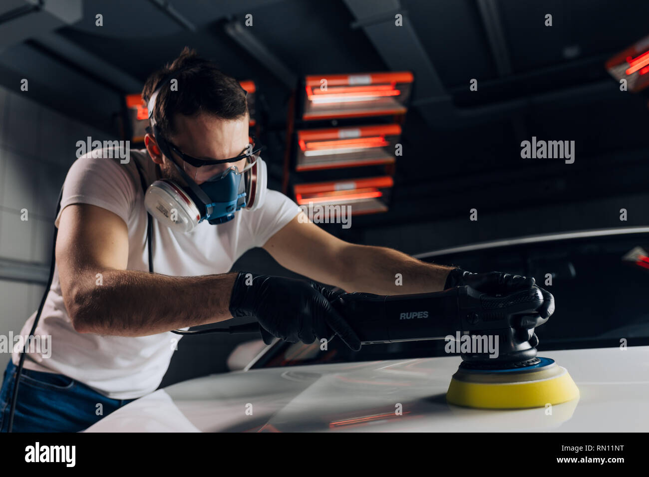 Hazing hi-res stock photography and images - Alamy