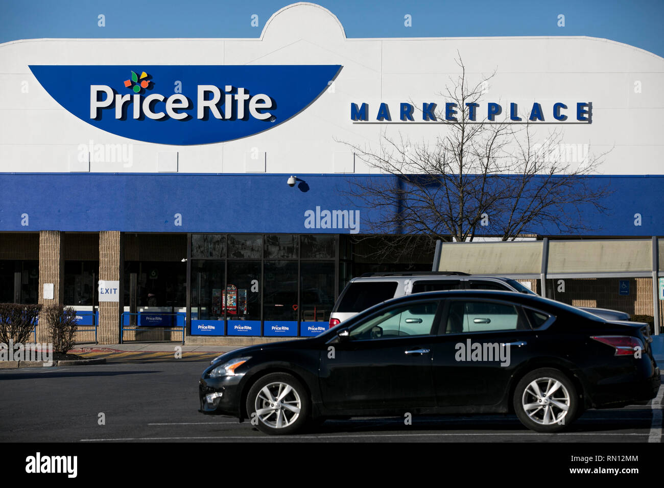Price logo hi-res stock photography and images - Alamy