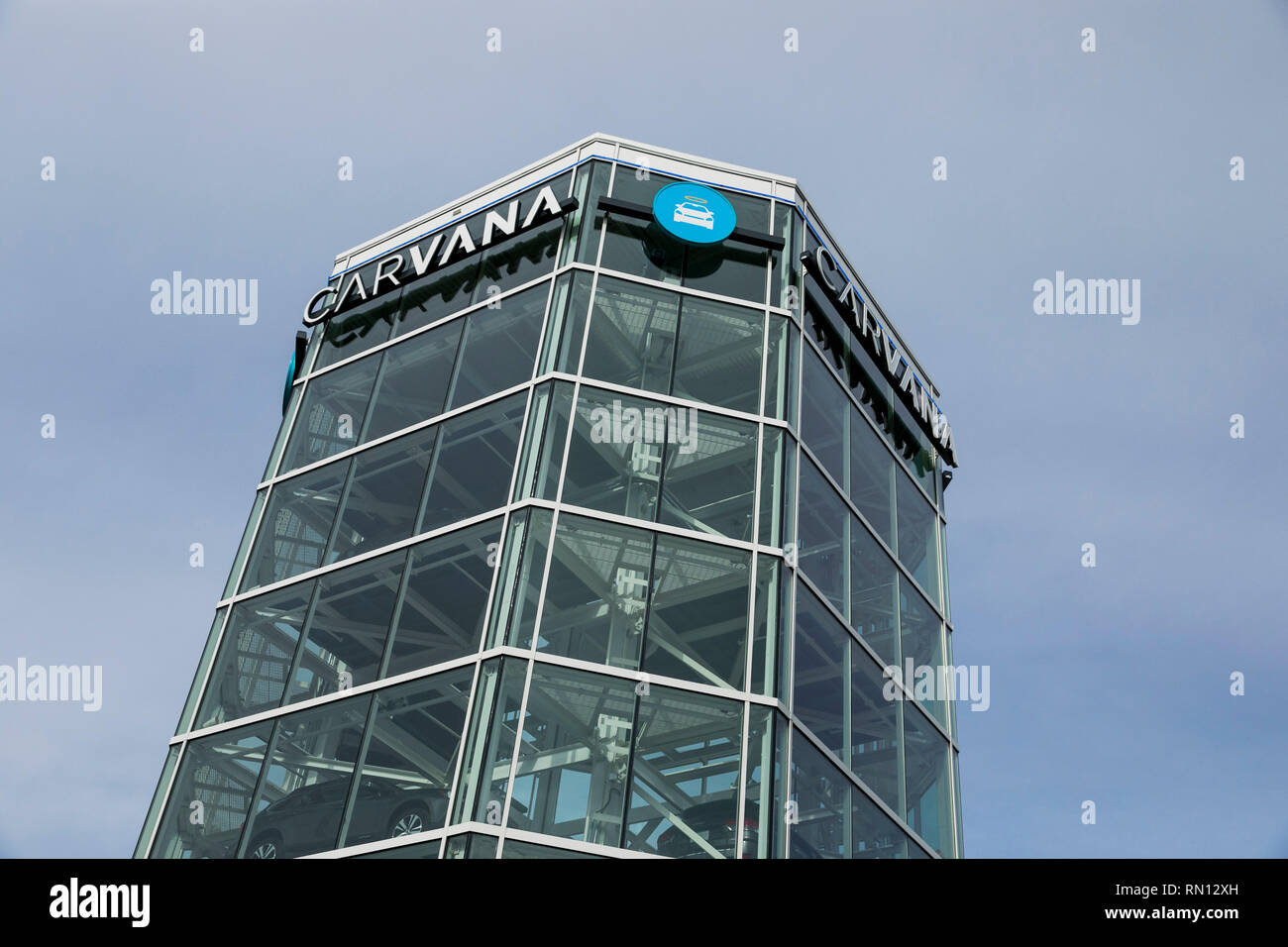 Logo carvana hi-res stock photography and images - Alamy