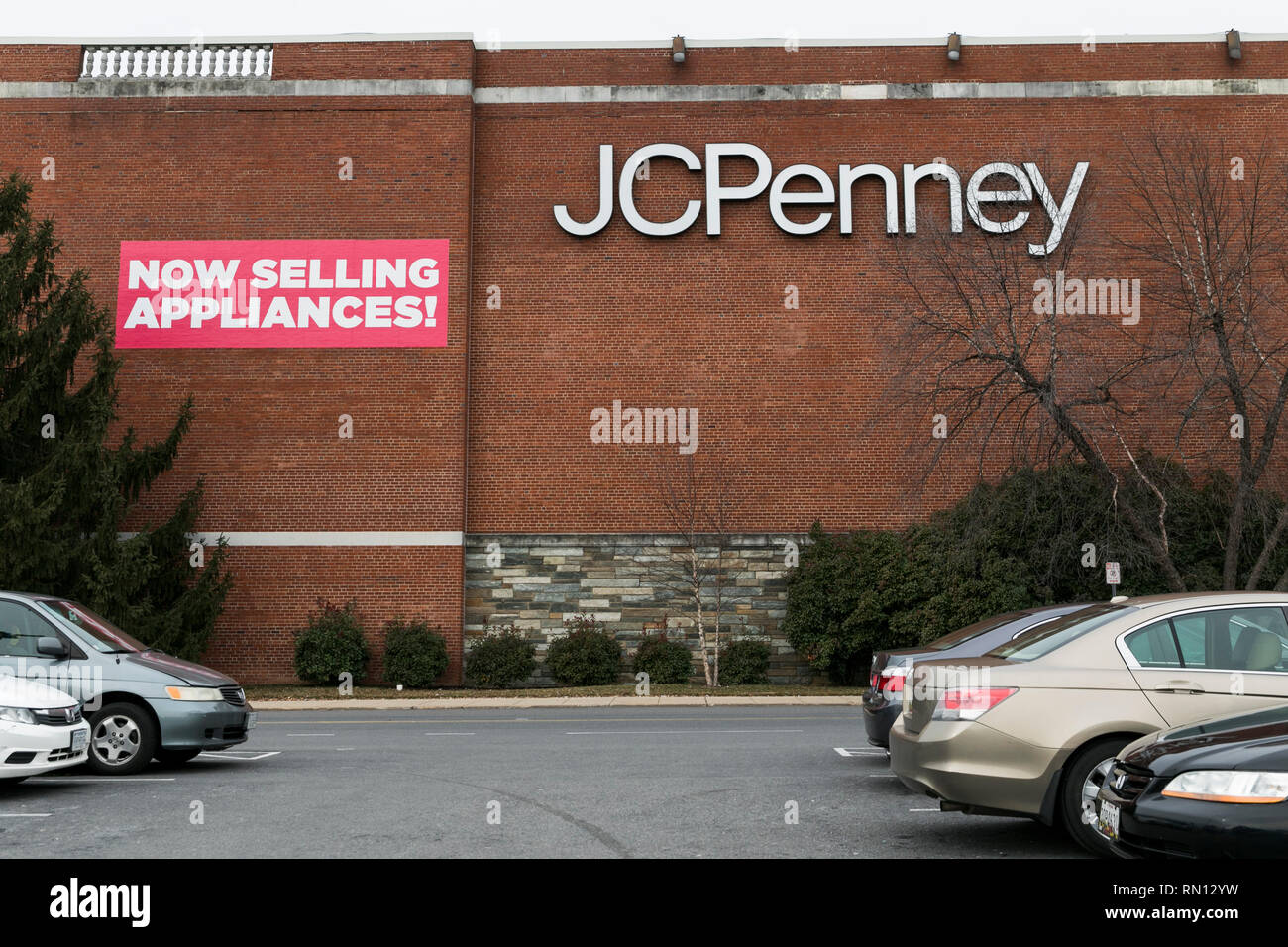 Now Selling Sign High Resolution Stock Photography and Images - Alamy