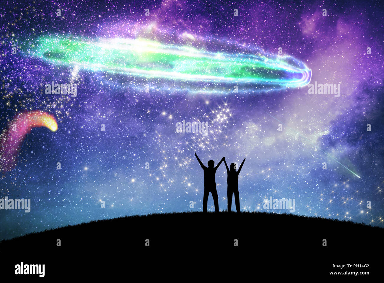 Couple silhouette night sky hi-res stock photography and images - Alamy