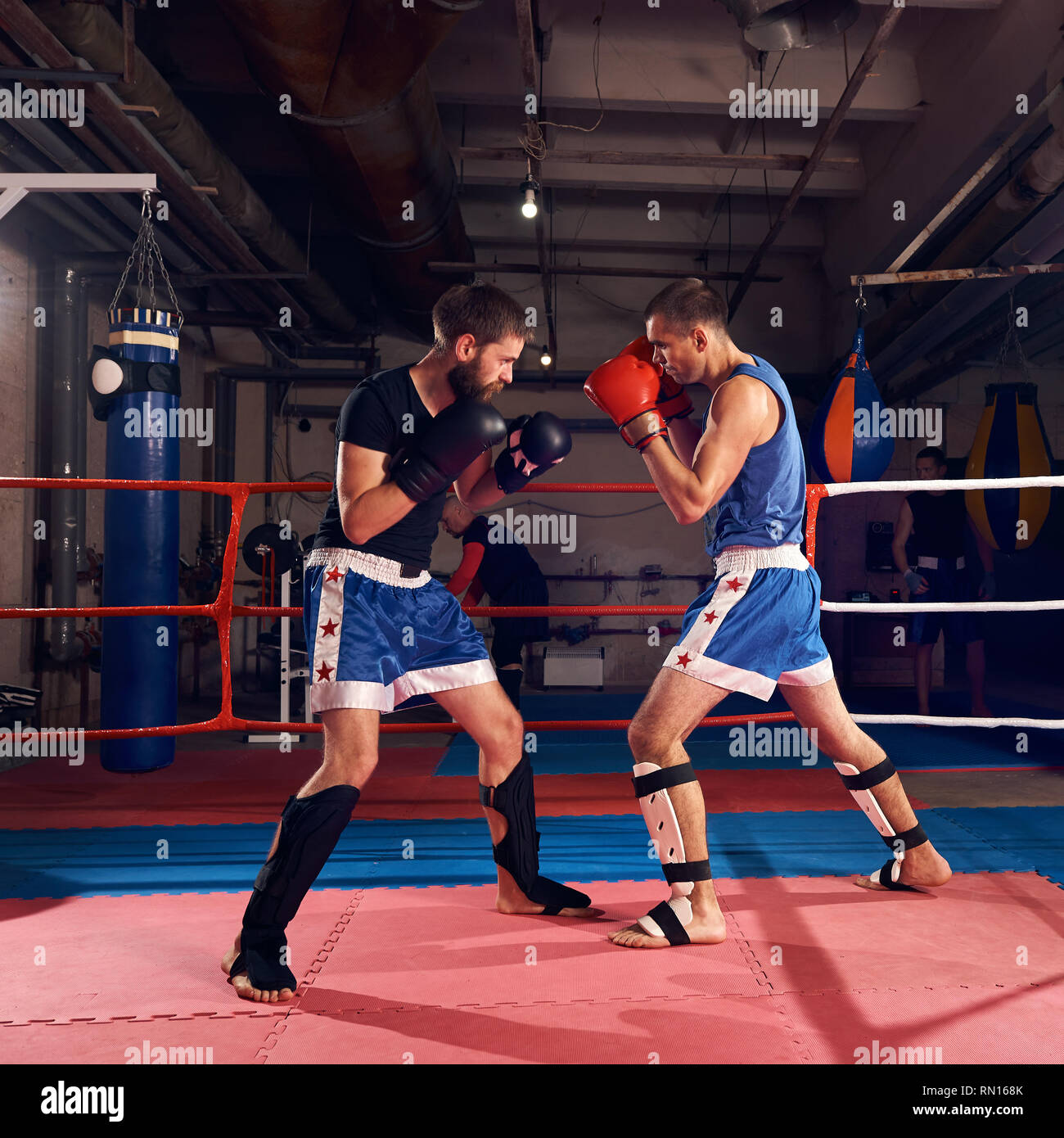 Boxing match hi-res stock photography and images - Alamy