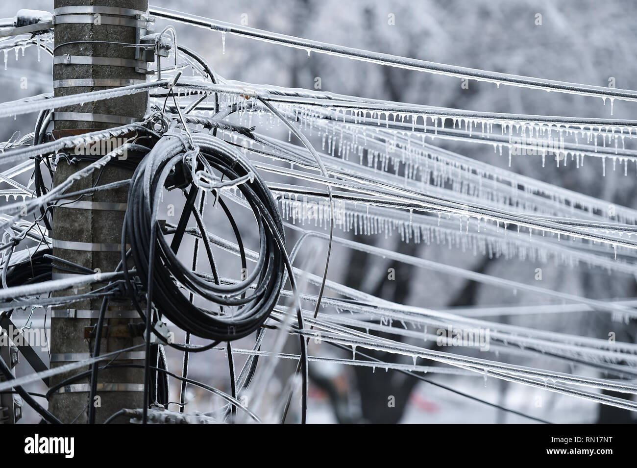 Ice storm power cables hi-res stock photography and images - Alamy