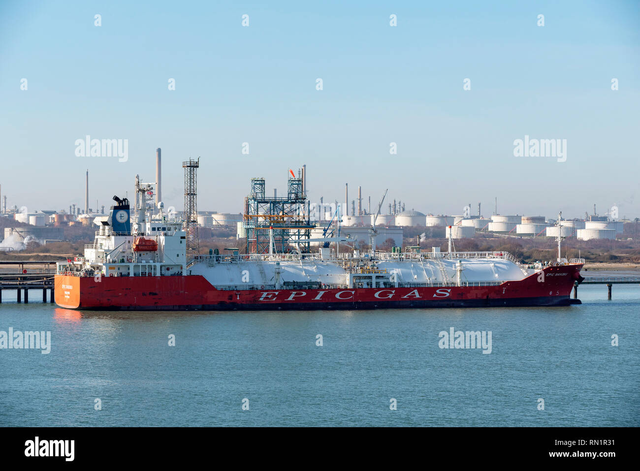 Tanker unloading hi-res stock photography and images - Alamy
