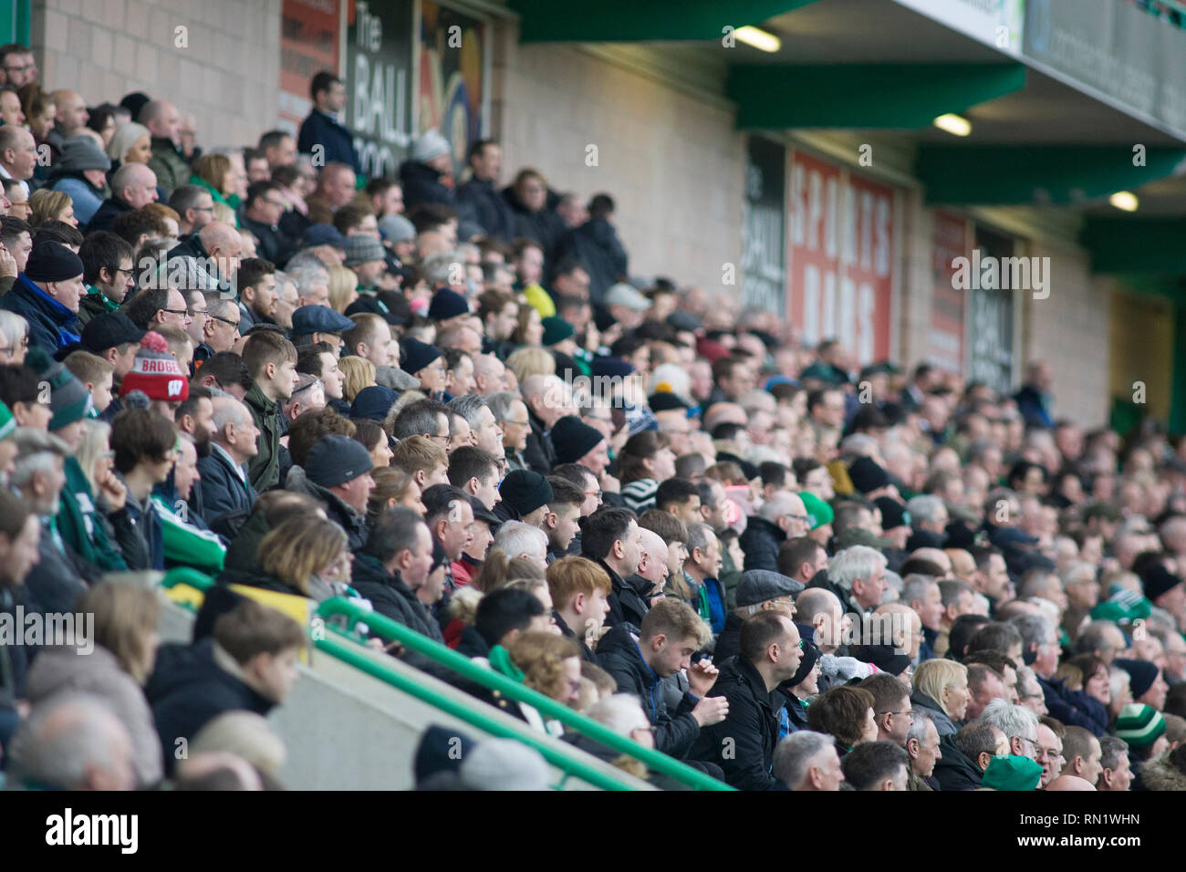 Hibs fans hi-res stock photography and images - Alamy
