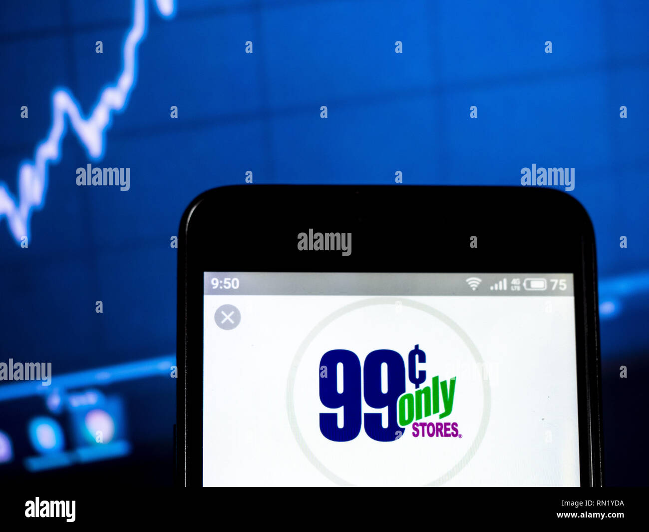 99 cents stores hi-res stock photography and images - Alamy