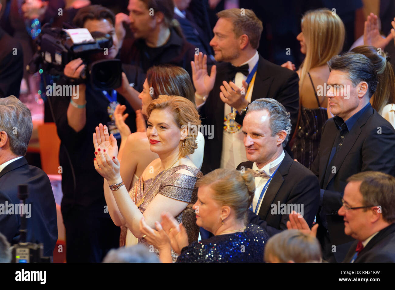 Aachen, Germany. 16th Feb, 2019. Julia Klöckner (CDU, centre, left ...