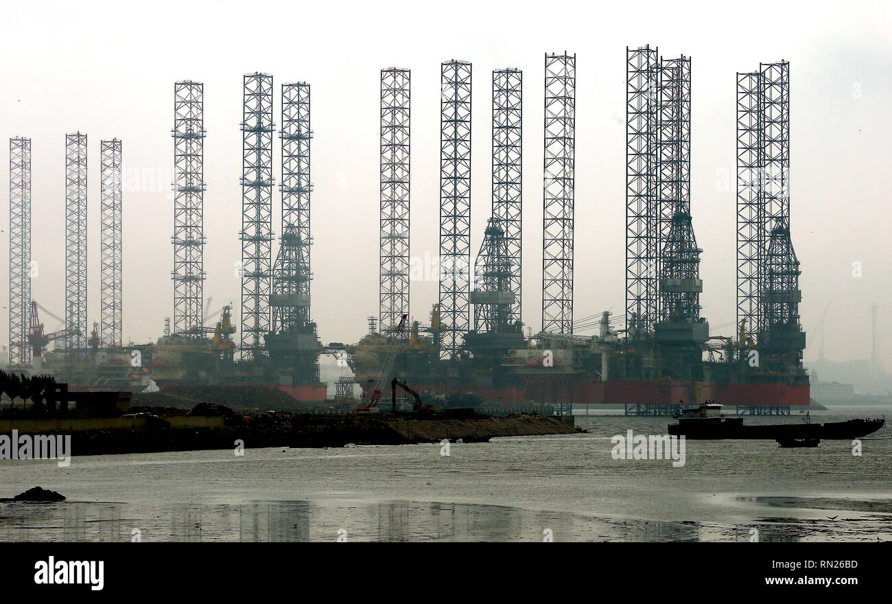 Natural gas extraction china hi-res stock photography and images - Alamy