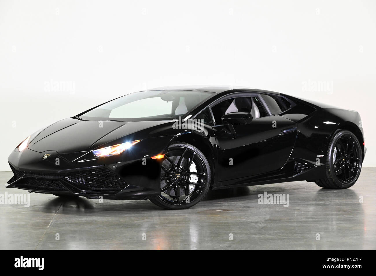 Feb 11, 2019: 2015 LAMBORGHINI HURACAN 5.2L 10 Cylinder Engine ...