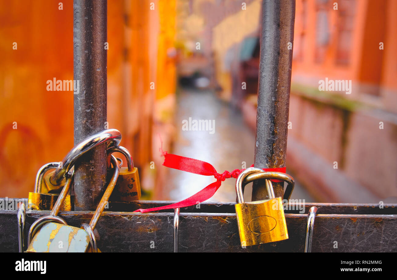 Love canal hi-res stock photography and images - Alamy