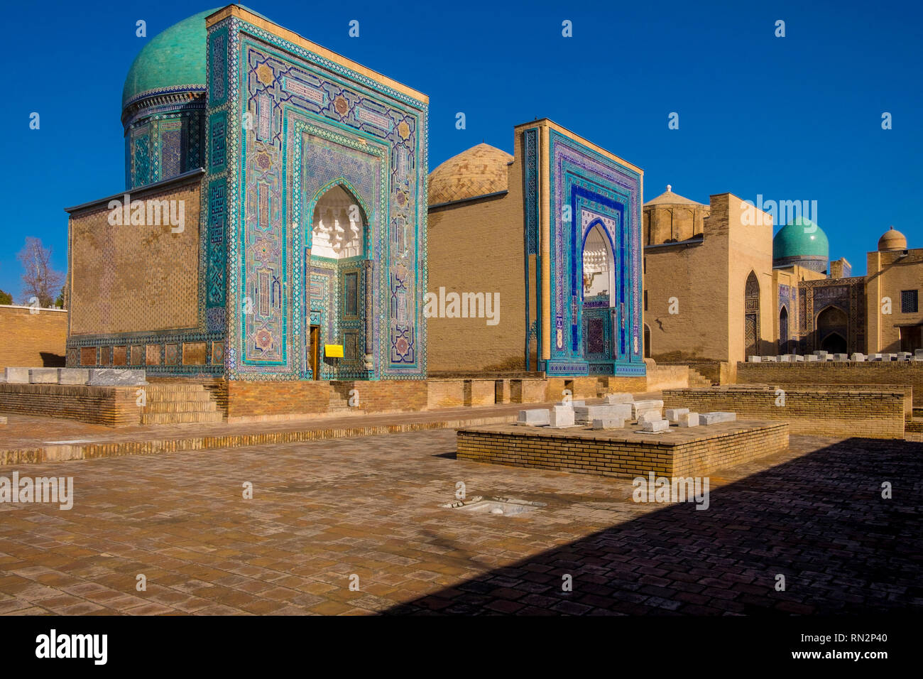 Uzbekistan Samarkanda Uzbekistan Samarcanda Shah-i-Zinda Mausoleum ...