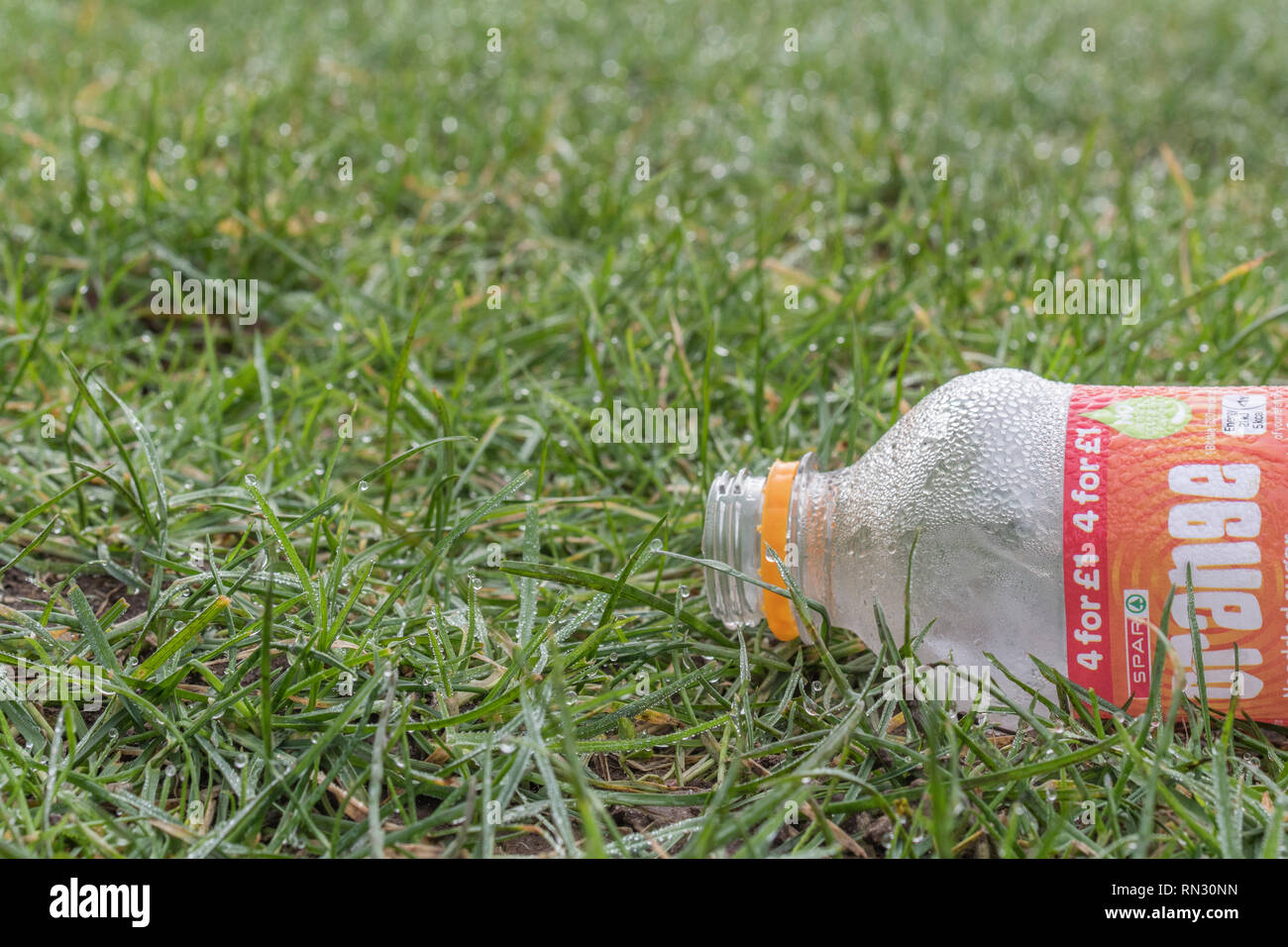 Discarded Packaging Stock Photos & Discarded Packaging Stock Images - Alamy