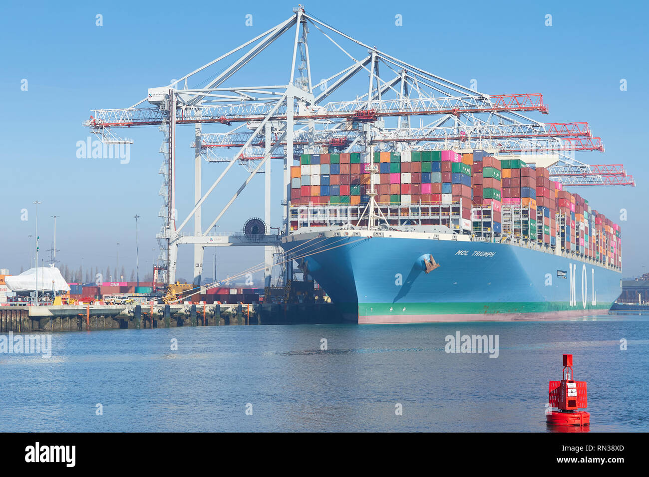 Mol shipping hi-res stock photography and images - Alamy