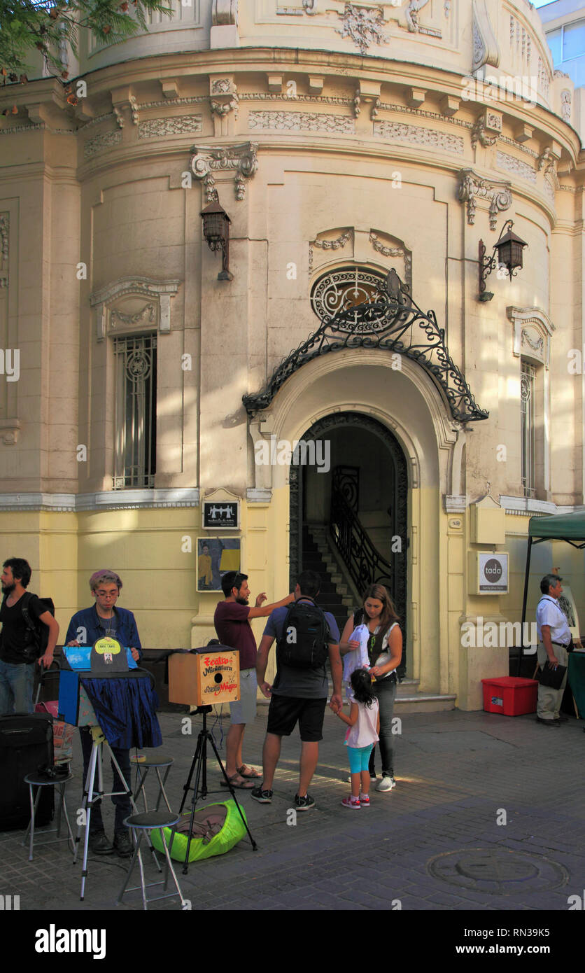 Santiago chile street hi-res stock photography and images - Alamy