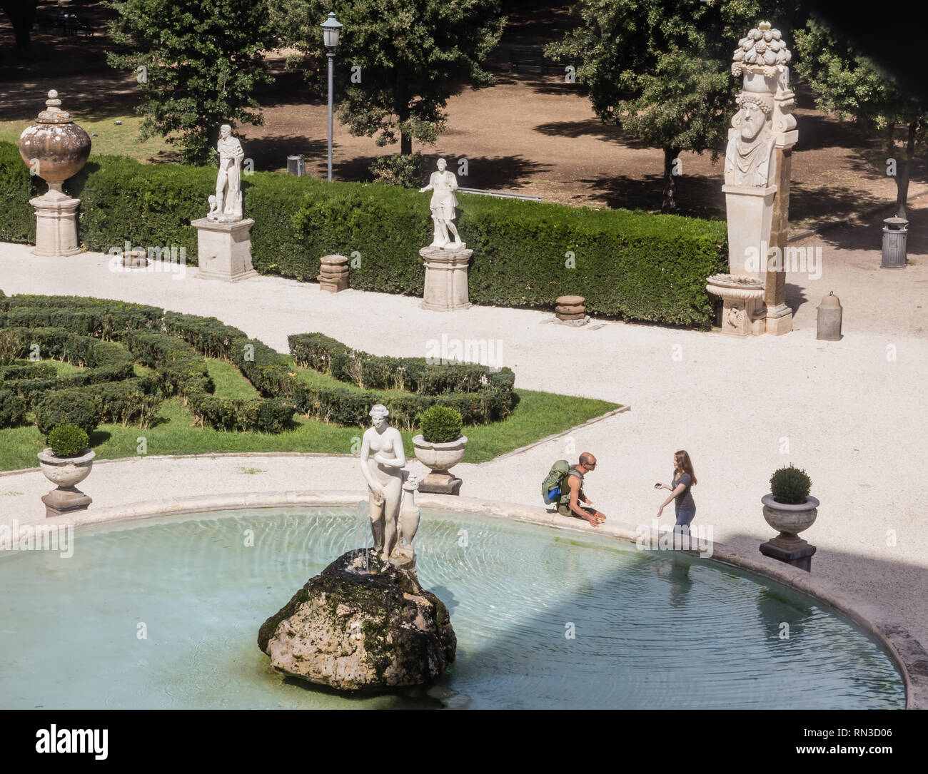 Marble statues and fountain in Villa Borghese, public park in Rome ...