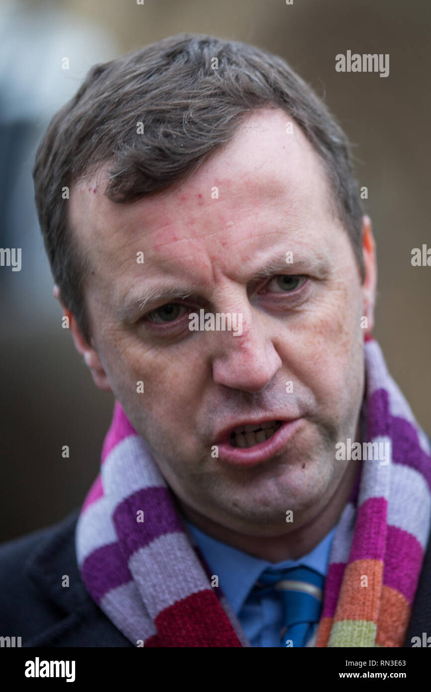 Jonathan edwards mp hi-res stock photography and images - Alamy