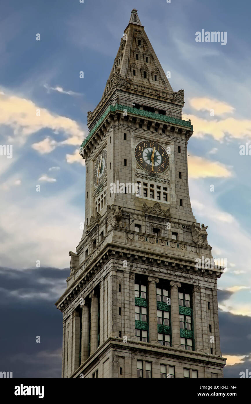 Custom house clock tower hi-res stock photography and images - Alamy