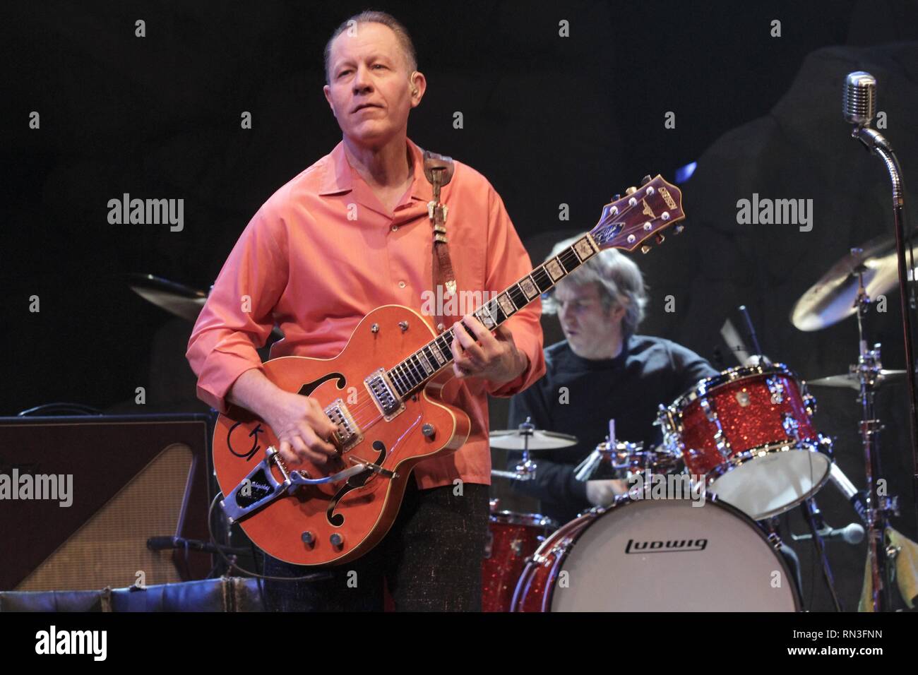 Instant heat hi-res stock photography and images - Alamy