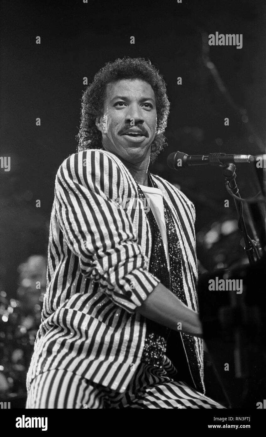 Singer & songwriter Lionel Richie is shown performing on stage during a ...