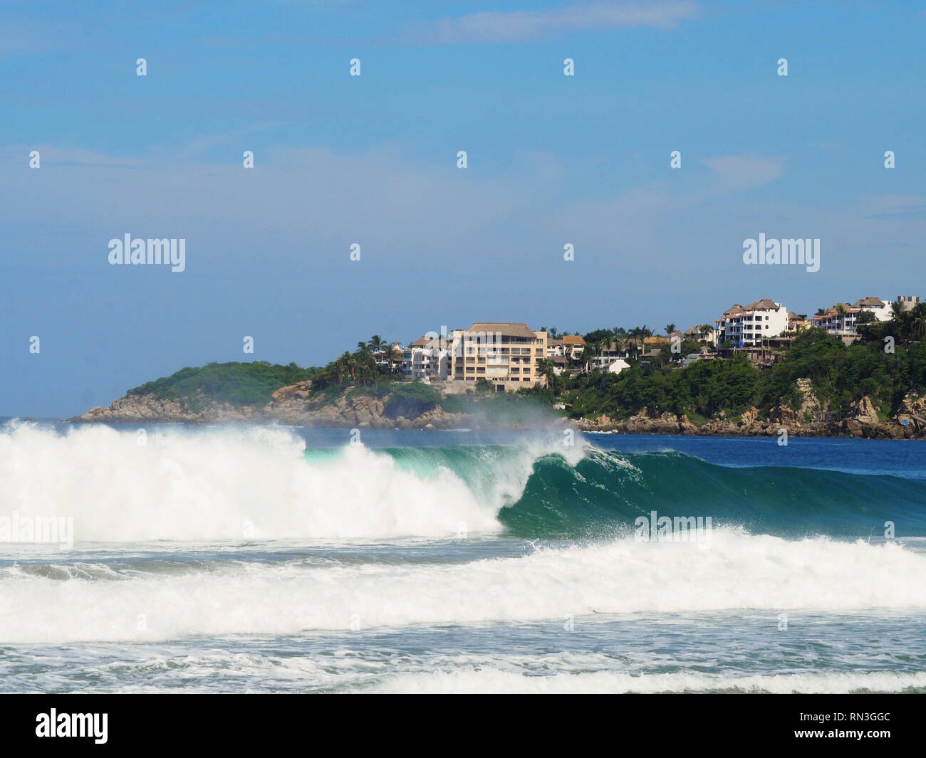 Playa zicatela mexico hi-res stock photography and images - Alamy