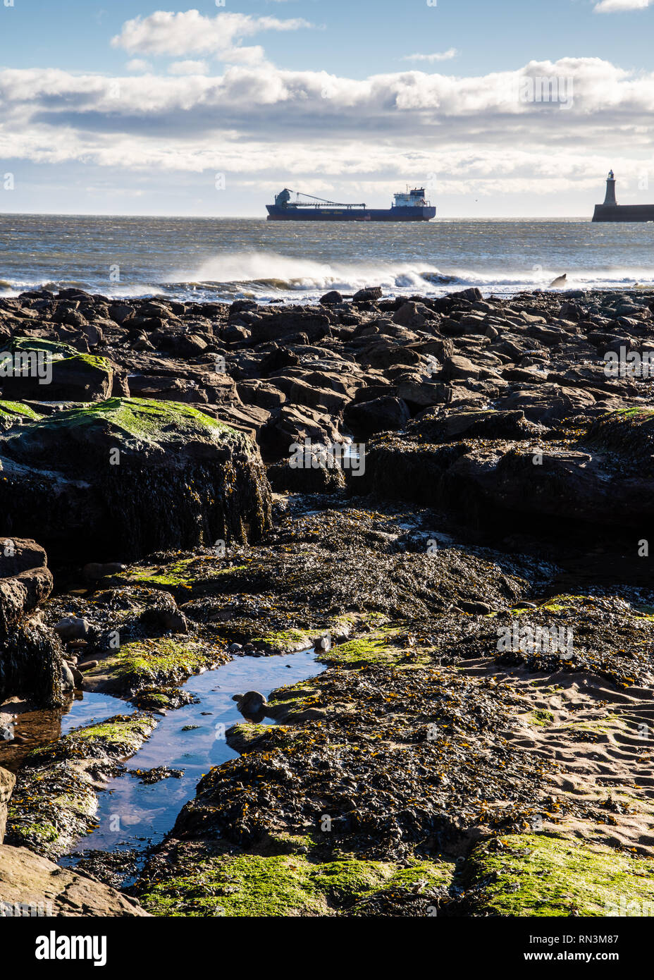 Ship rocks hi-res stock photography and images - Alamy